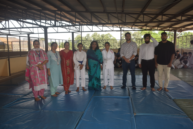 Welcome To DAV Public School,Dehradun